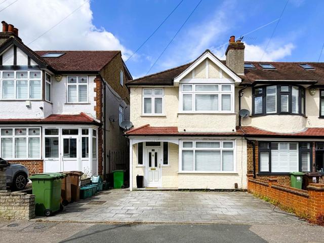 Fairlands Avenue, Sutton SM1, 3 bed end terrace house to rent, £2,400 pcm | PrimeLocation