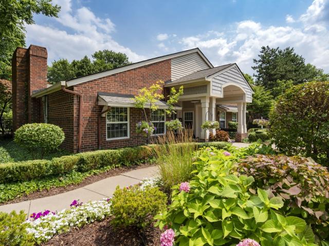 Fairlane Meadow Apartments and Townhomes