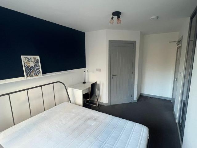 Fairleigh, Sheffield S2, Room to rent, £530 pcm | PrimeLocation
