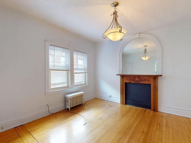 Fairmount 2 Bedroom Apartment for Rent at 12467 Cedar Rd, Cleveland Heights, OH 44106 Cleveland Heights