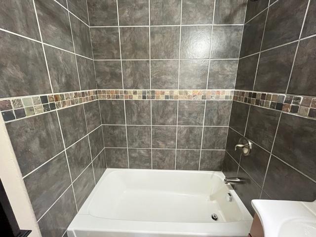 Fairmount 440 1 Bedroom Apartment for Rent at 440 S Fairmount St, Pittsburgh, PA 15232 Bloomfield
