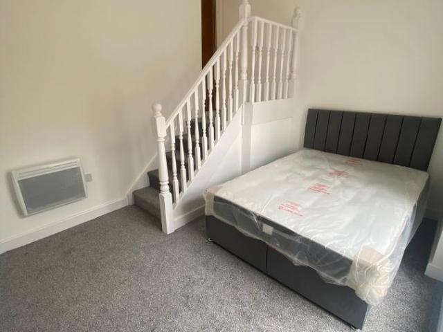Fairmount, Bradford BD9, 1 bed flat to rent, £650 pcm | PrimeLocation