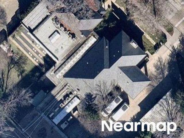 Fairmount St