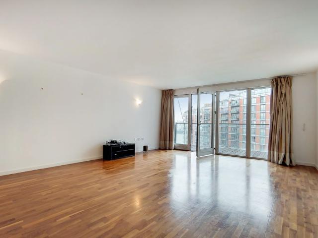 Fairmont Avenue, London, E14 9PX