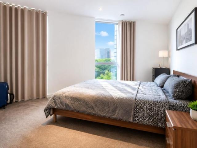 Fairmont Avenue, London E14, 2 bed flat to rent, £3,100 pcm | PrimeLocation