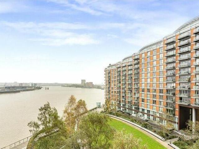 Fairmont Avenue, London, 2 Bedroom Apartment