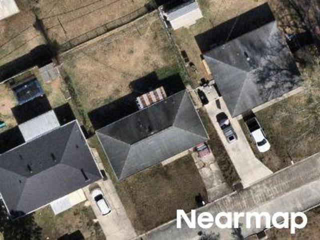 Fairmont Dr