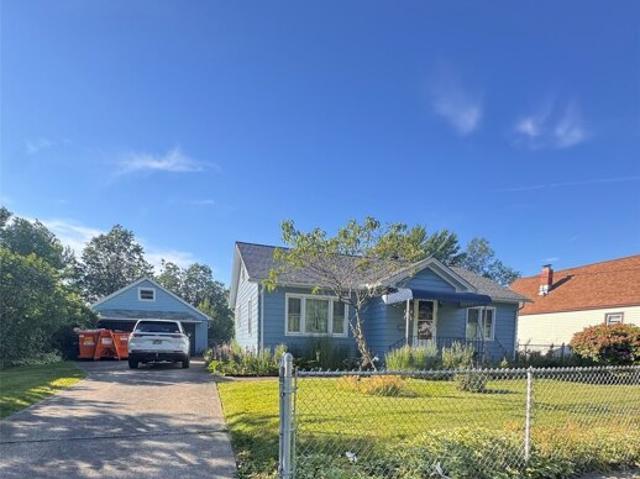 Fairmont Pkwy, Erie, Home For Sale