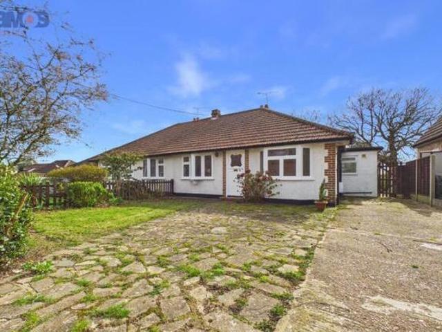 Fairmead Avenue, Daws Heath, 2 Bedroom Semi detached