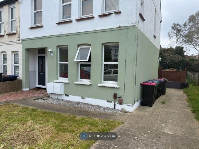Fairmead Avenue, Westcliff On Sea SS0, 1 bed flat to rent, £925 pcm | PrimeLocation