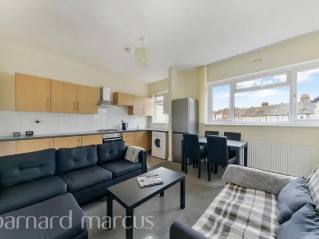 Fairmile Avenue, Streatham
