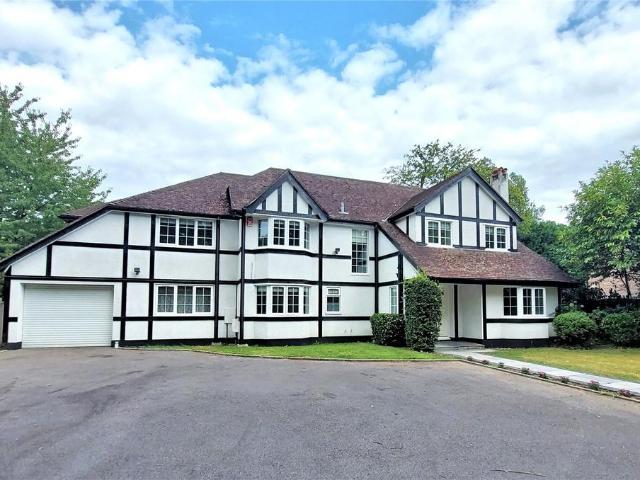 Fairmile Lane, Cobham, Surrey, KT11 7 bed detached house to rent £6,000 pcm £1,385 pw