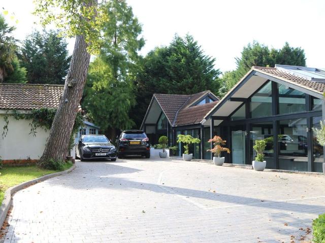 Fairmile Park Road, Cobham KT11, 6 bed detached house to rent, £5,500 pcm | PrimeLocation