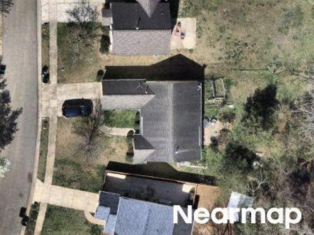 Fairstone Ave
