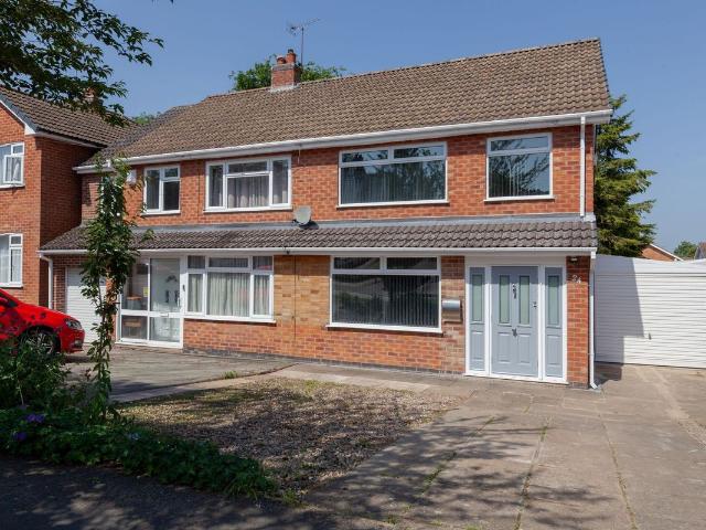 Fairstone Hill, Oadby LE2, 3 bed semi detached house to rent, £1,350 pcm | PrimeLocation
