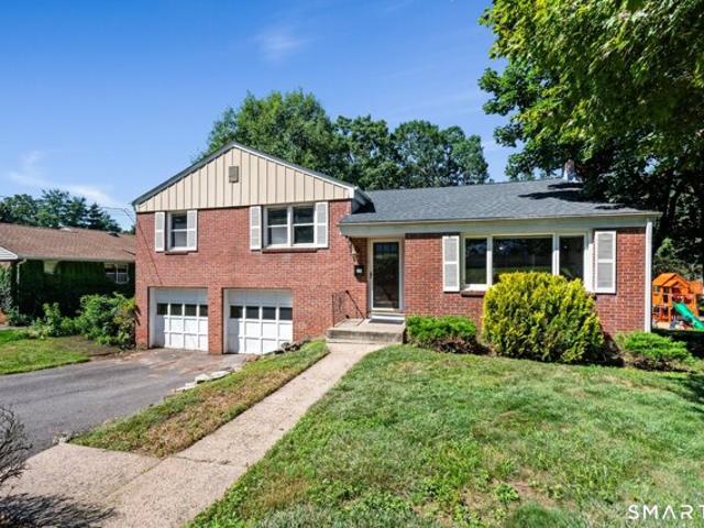 Fairwood Farms Dr, West Hartford, Home For Sale