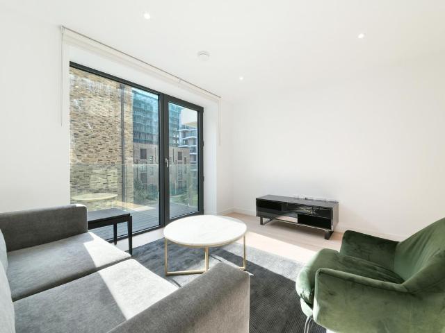 Fairwater House, Royal Wharf, London E16, 1 bed flat to rent, £2,250 pcm | PrimeLocation