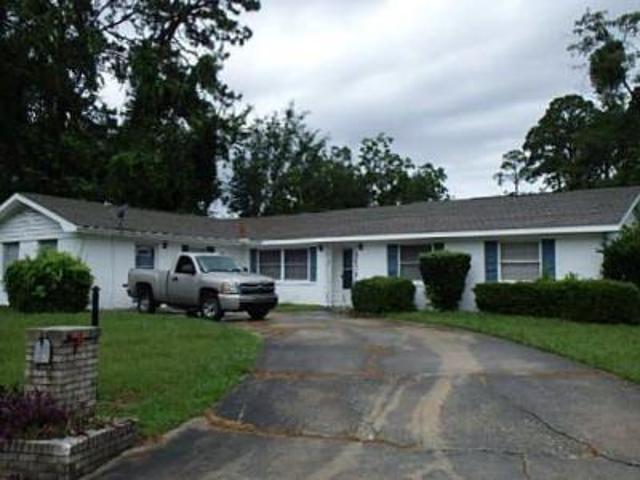Fairway Oaks Dr