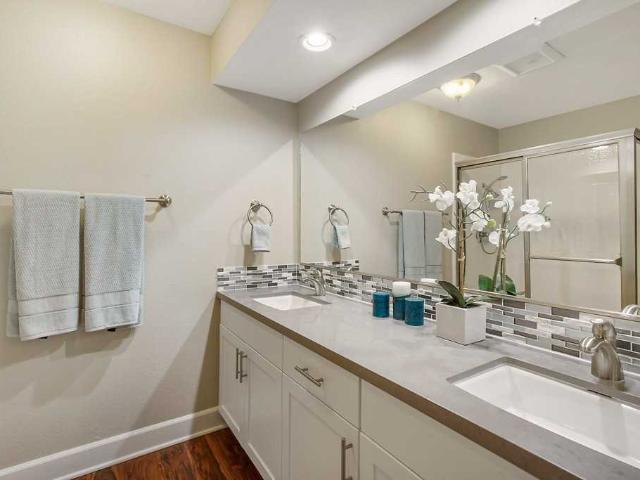 Fairway at Big Canyon 1 Bedroom Apartment for Rent at 48 1/2 Pine Valley Ln, Newport Beach, CA 92660 Big Canyon