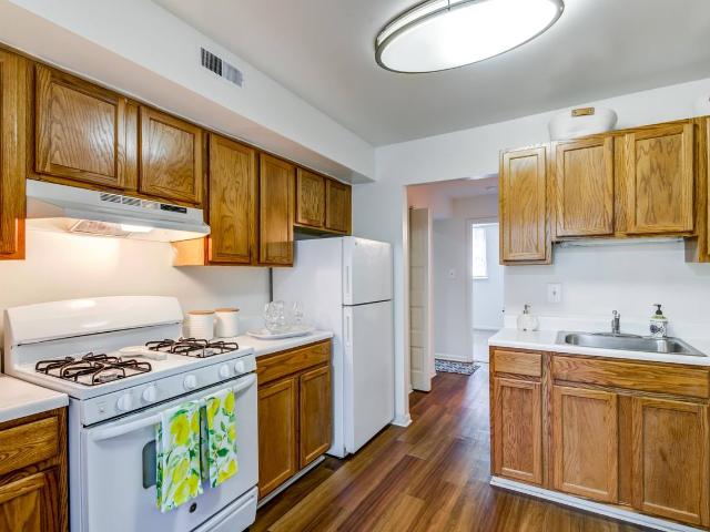 Fairway Apartments 1 Bedroom Apartment for Rent at 11659 N Shore Dr, Reston, VA 20190 Reston