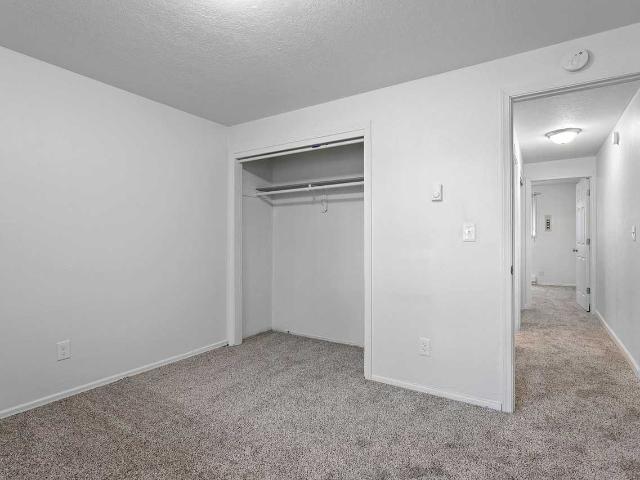 Fairway Apartments 2 Bedroom Apartment for Rent at 12430 Northeast Glisan Street, Portland, OR 97230 Hazelwood