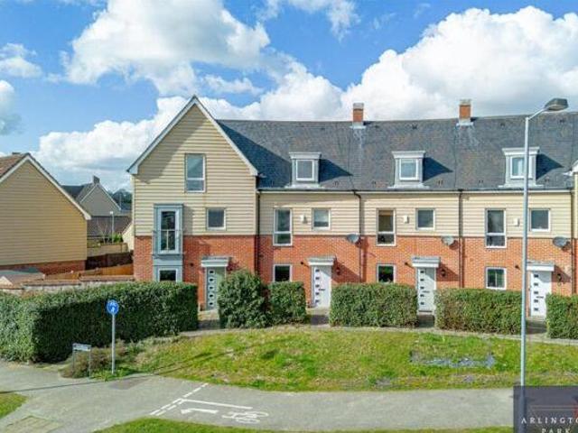 Fairway, Costessey, 5 Bedroom Terraced