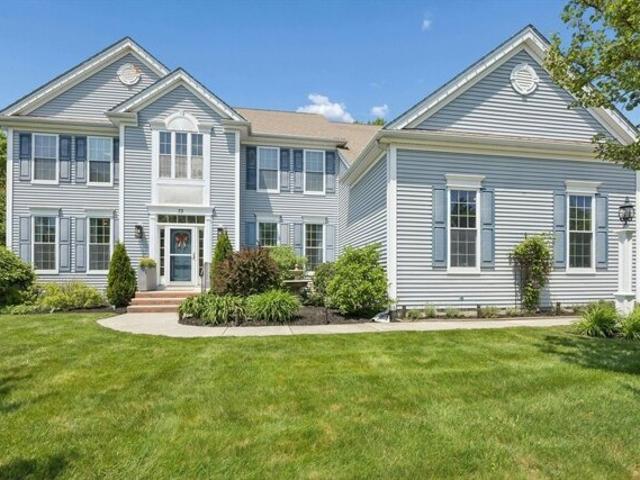 Fairway Dr, Northbridge, Home For Sale