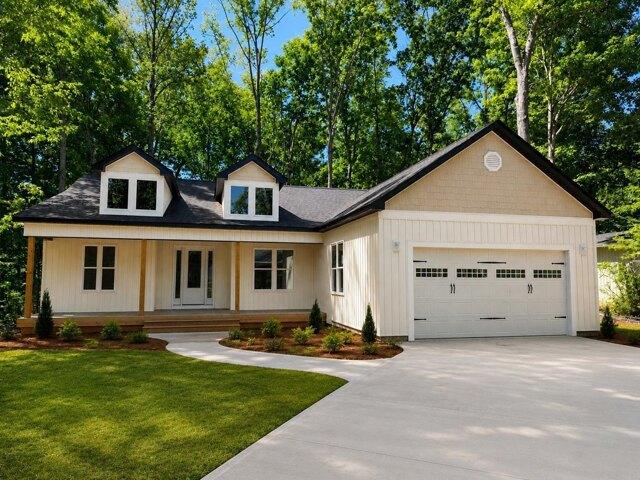 Fairway Dr, Locust Grove, Home For Sale