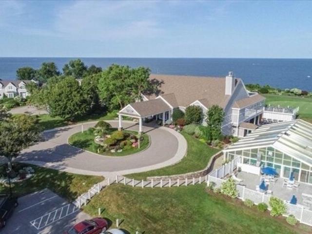 Fairway Dr Unit Golfview, Plymouth, Condo For Sale