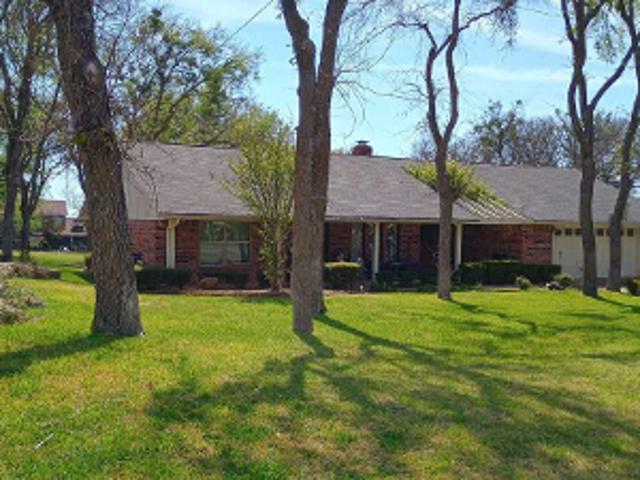 Fairway Dr