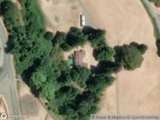Fairway Dr