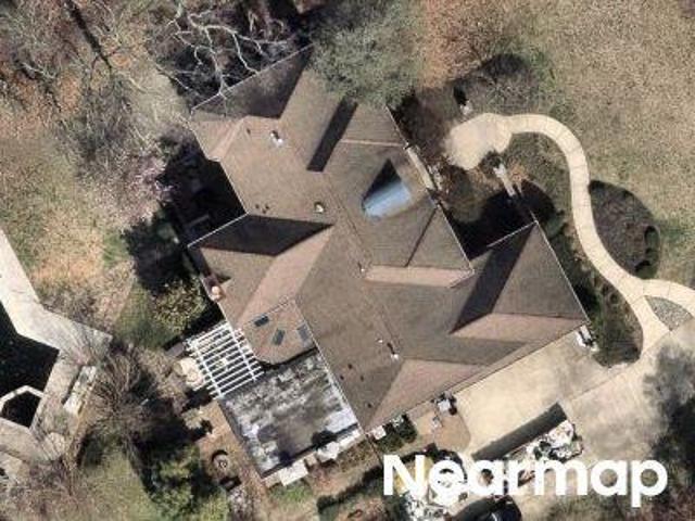Fairway Dr