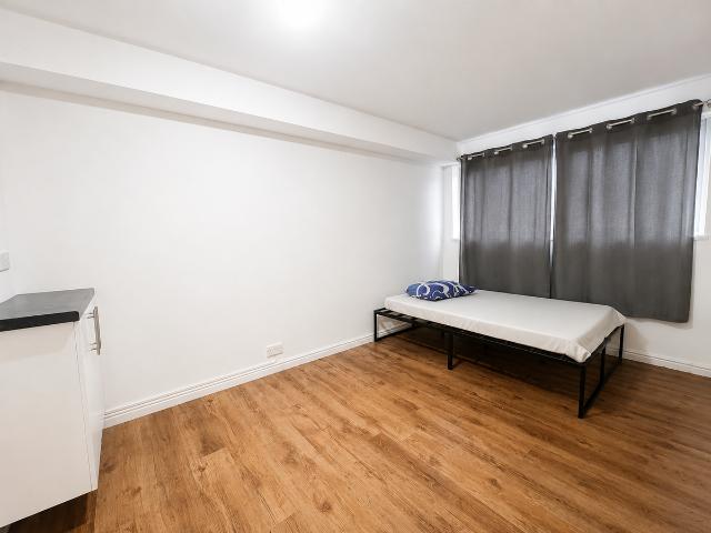 Fairway Drive, London SE28, Room to rent, £800 pcm | PrimeLocation