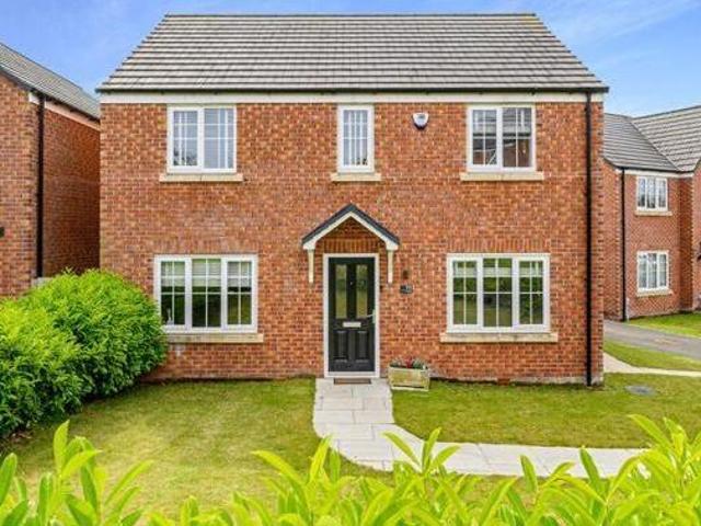 Fairway, Standish, 4 Bedroom Detached