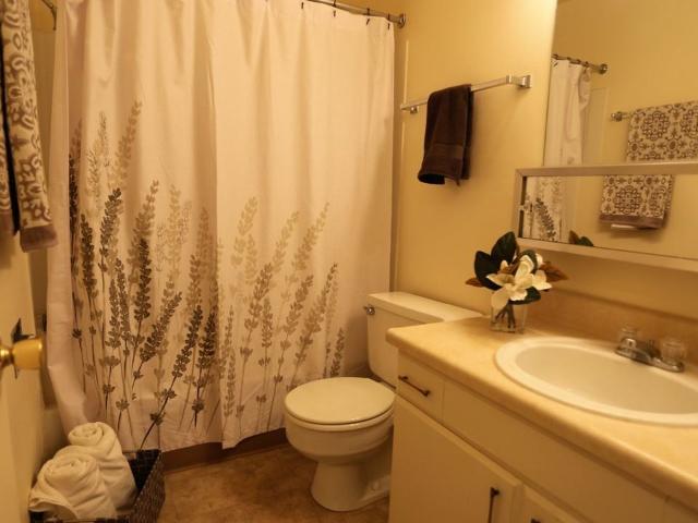 Fairway Tower & Manor Apartments 3 Bedroom Apartment for Rent at 750 Mull Ave, Akron, OH 44313 West Akron