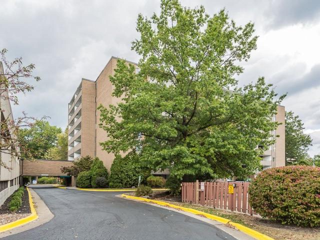 Fairway Tower & Manor Apartments 1 Bedroom Apartment for Rent at 750 Mull Ave, Akron, OH 44313 West Akron