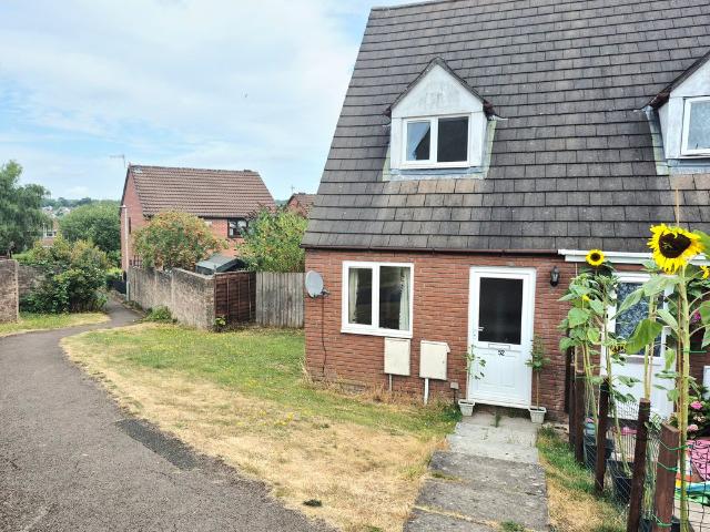 Fairways Avenue, Coleford GL16, 1 bed end terrace house to rent, £795 pcm | PrimeLocation