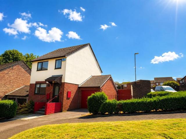 Fairways Avenue, Coleford GL16, 3 bed link detached house to rent, £1,250 pcm | PrimeLocation