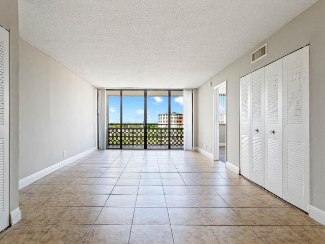 Fairways of Inverrary 2 Bedroom Apartment for Rent at 4200 Inverrary Blvd, Lauderhill, FL 33319