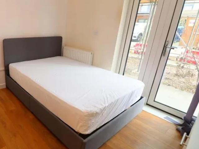Fairthorn Road, London, SE7 7FT, United Kingdom | Room for rent #154596925 | Rentberry