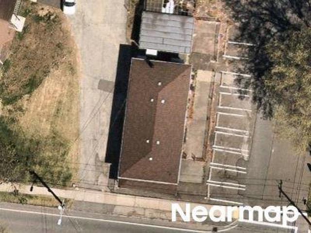 Fairview Ave