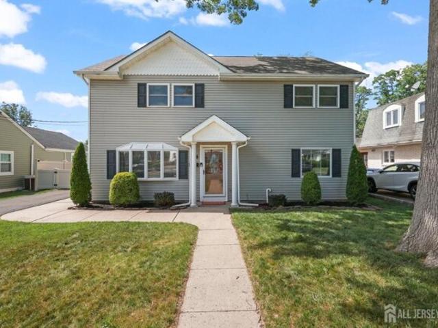 Fairview Ave, Colonia, Home For Sale