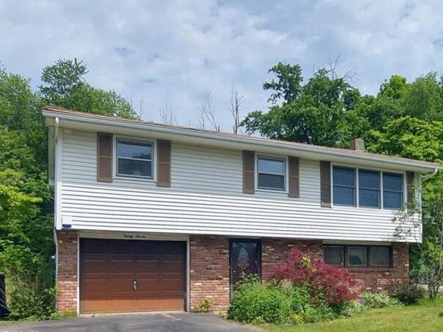 Fairview Ave, Hamburg, Home For Sale