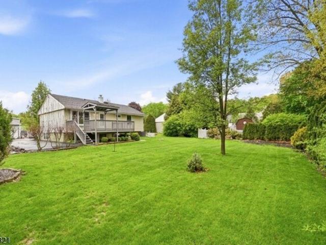 Fairview Ave, Newton, Home For Sale