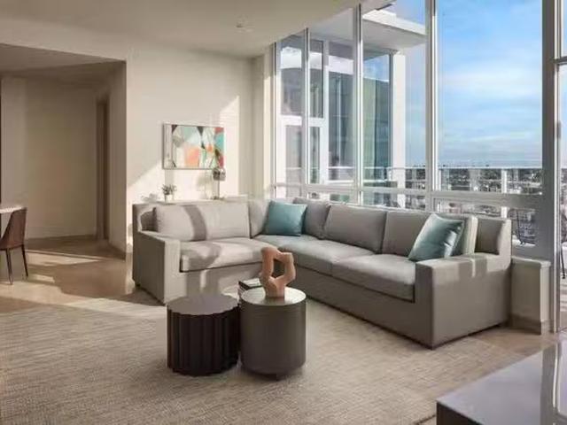 Fairview Avenue North