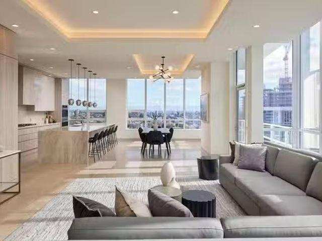 Fairview Avenue North