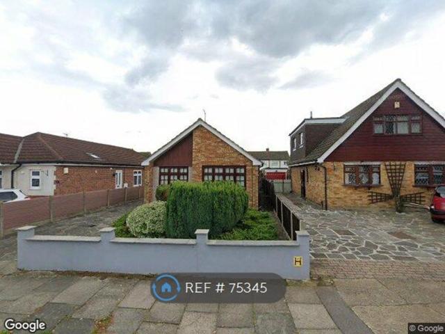 Fairview Avenue, Rainham RM13, 2 bed bungalow to rent, £1,999 pcm | PrimeLocation
