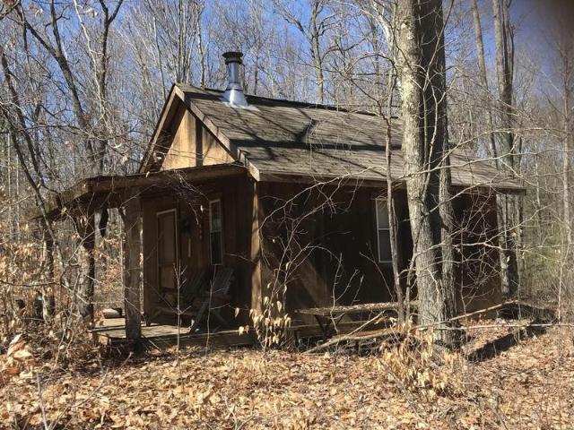 Fairview, CABIN IN THE WOODSBeautiful 5 wooded rolling acres