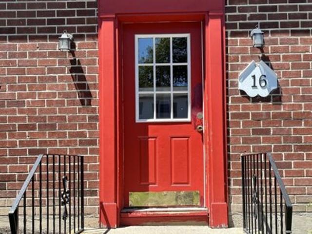 Fairview Dr Apt,danbury, Condo For Sale