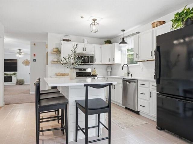 Fairview Farm Rd, Haverhill, Home For Sale